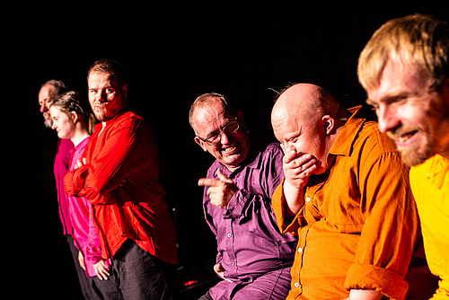 Gelungene Premiere des Theater Endlich aus Neuerkerode | ESN